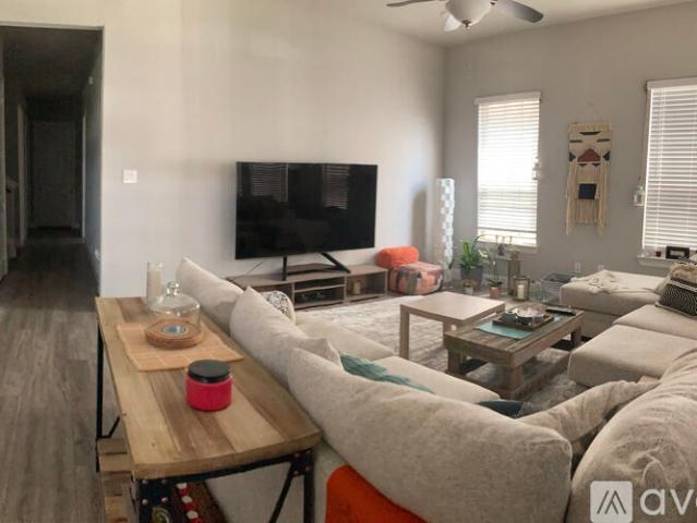 3 BR, 2.5 BA Apartment 6540 Iron Horse Blvd, North Richland Hills, TX 76180