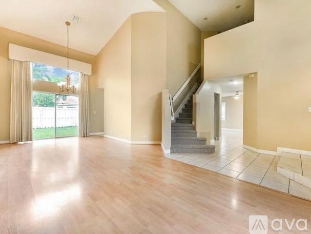 3 BR, 2.5 BA Apartment 6599 Constance St, Greenacres, FL 33467