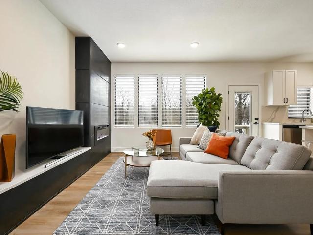 3 BR, 2.5 BA Apartment 6529 Marsh Ave, Kansas City, MO 64133