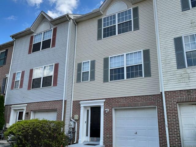 3 BR, 2.5 BA Apartment 65 Highland Cir, Newark, DE 19713