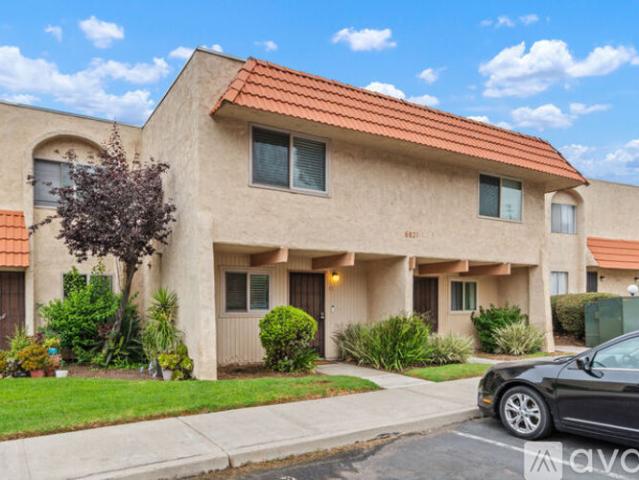 3 BR, 2.5 BA Apartment 6821 Alvarado Road, Unit 11, San Diego, CA 92120