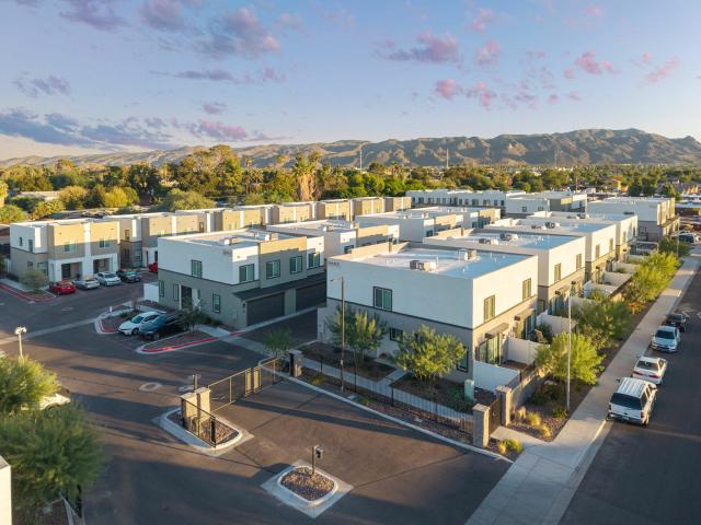 3 BR, 2.5 BA Apartment 6821 South Montezuma Street Unit 0 13, Phoenix, AZ 85041