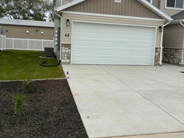 3 BR, 2.5 BA Apartment 68 Cedar Ln, Unit B25, Malad, ID 83252