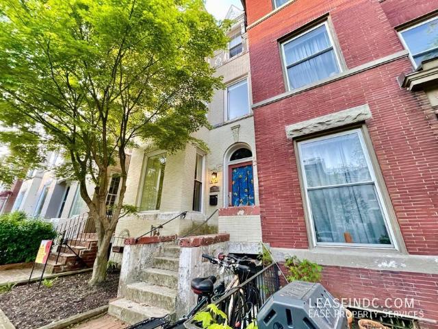 3 BR, 2.5 BA Apartment 68 V Street NW, Washington, DC 20001
