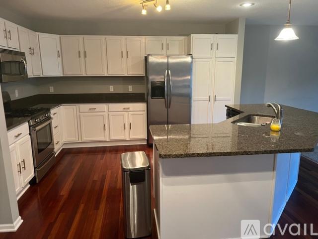 3 BR, 2.5 BA Apartment 6934 South Park Drive, Unit 1, Savage, MN 55378