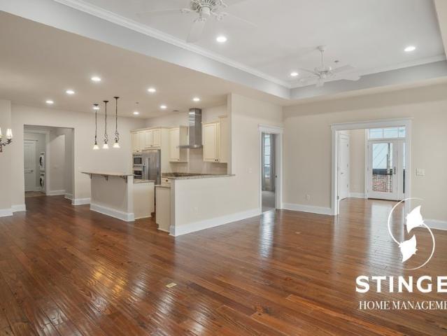 3 BR, 2.5 BA Apartment 700 Bay Street Unit #207, Beaufort, SC 29902