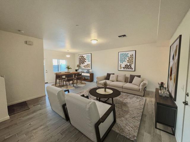3 BR, 2.5 BA Apartment 701 North McQueen Road Unit 10, Chandler, AZ 85225