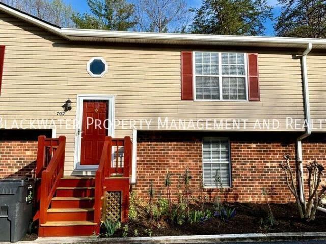 3 BR, 2.5 BA Apartment 702 Goose Meadow Dr, Forest, VA 24551