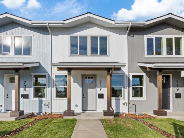 3 BR, 2.5 BA Apartment 717 E Lacrosse Ave, Spokane, WA 99207