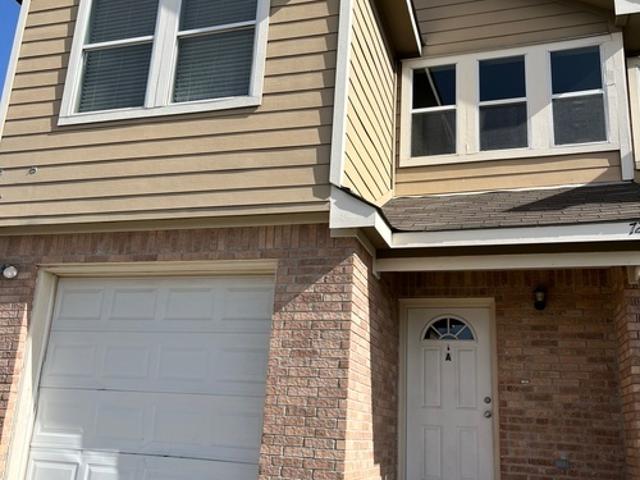 3 BR, 2.5 BA Apartment 725 Claremont Parkway, Unit A, Marble Falls, TX 78654