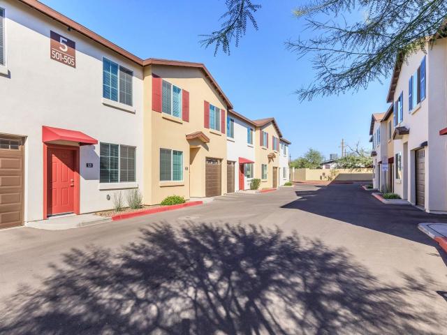 3 BR, 2.5 BA Apartment 7290 North Oldfather Drive Unit 1102, Tucson, AZ 85741