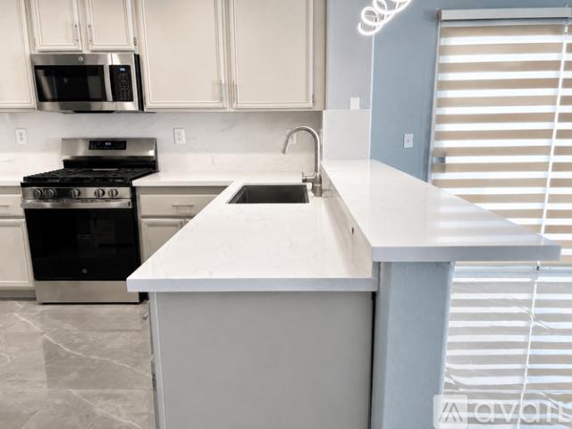 3 BR, 2.5 BA Apartment 7224 Forefather Street, Las Vegas, NV 89148
