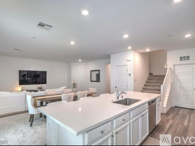 3 BR, 2.5 BA Apartment 7318 North Decatur Boulevard, Unit Unit 4, Las Vegas, NV 89131