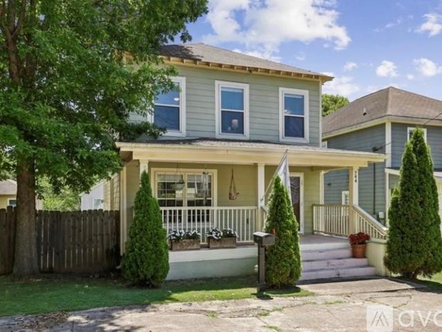 3 BR, 2.5 BA Apartment 744 Garibaldi Street Southwest, Atlanta, GA 30310