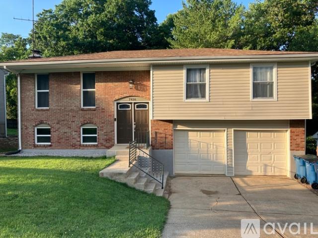 3 BR, 2.5 BA Apartment 7416 E Orchard Grass Blvd, Crestwood, KY 40014