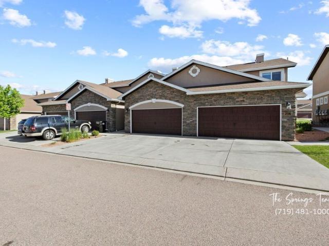 3 BR, 2.5 BA Apartment 756 Brambleberry Heights, Colorado Springs, CO 80921