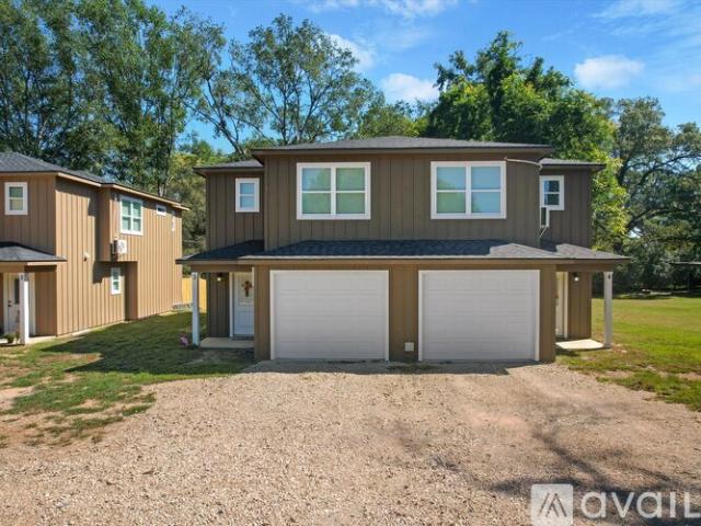 3 BR, 2.5 BA Apartment 758 Machen Lane, Unit #3, Gilmer, TX 75644