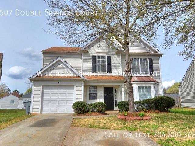 3 BR, 2.5 BA Apartment 7507 Double Springs Court, Charlotte, NC 28262