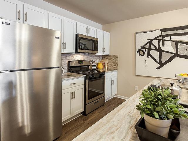 3 BR, 2.5 BA Apartment 7699 Shaw Lane Unit 7904 Shaw Lane, Canton, MI 48187