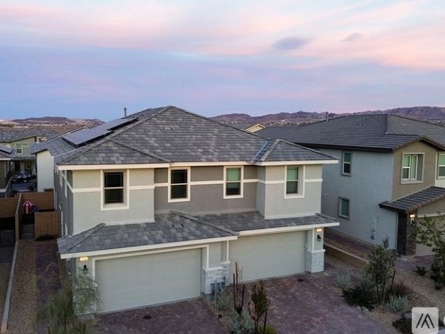 3 BR, 2.5 BA Apartment 770 Aurora Vale Pl, Unit 1, Henderson, NV 89011