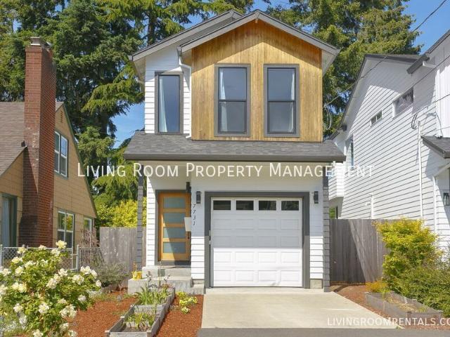 3 BR, 2.5 BA Apartment 7731 N Decatur, Portland, OR 97203