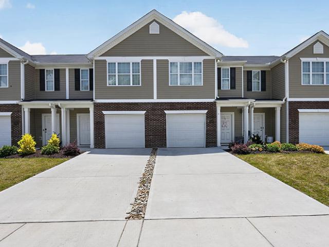 3 BR, 2.5 BA Apartment 797 Collinwood Dr Unit 1026, Burlington, NC 27215