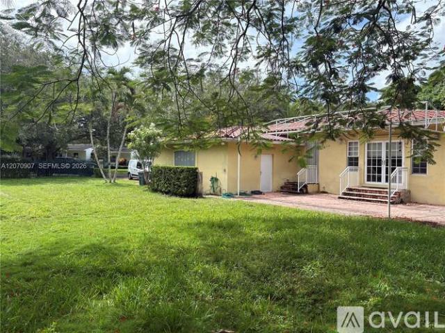 3 BR, 2.5 BA Apartment 805 Paradiso Ave, Coral Gables, FL 33146