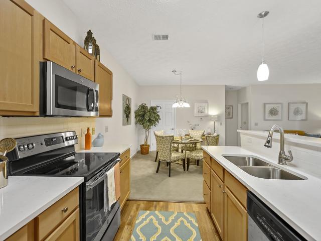 3 BR, 2.5 BA Apartment 8075 Somerset Chase Unit 8153, Cincinnati, OH 45249