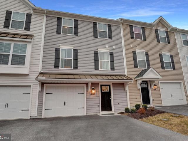 3 BR, 2.5 BA Apartment 8153 Lenker Dr, Harrisburg, PA 17112