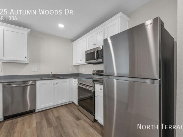 3 BR, 2.5 BA Apartment 825 Autumn Woods Dr., Belton, MO 64012