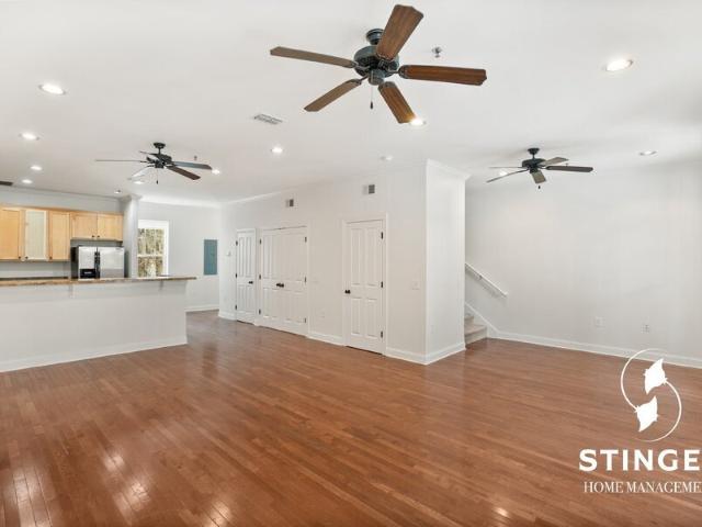 3 BR, 2.5 BA Apartment 828B Paris Ave, Port Royal, SC 29935