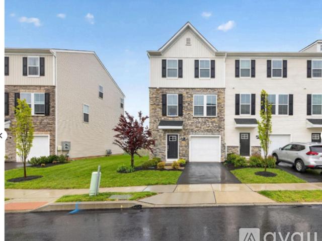 3 BR, 2.5 BA Apartment 839 Pecan Rd, Unit 839, Spring City, PA 19475