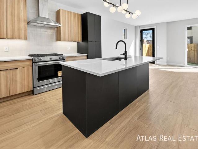 3 BR, 2.5 BA Apartment 832 Cherry Street, Denver, CO 80220