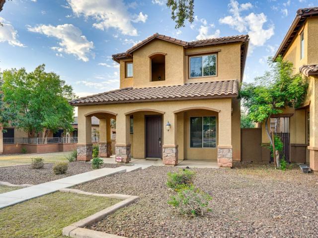 3 BR, 2.5 BA Apartment 845 W Village Pkwy, Litchfield Park, AZ 85340