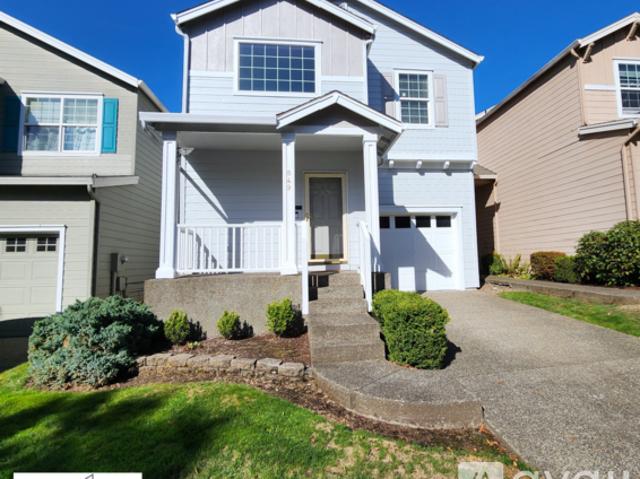 3 BR, 2.5 BA Apartment 849 NW Forest Creek Dr, Hillsboro, OR 97124