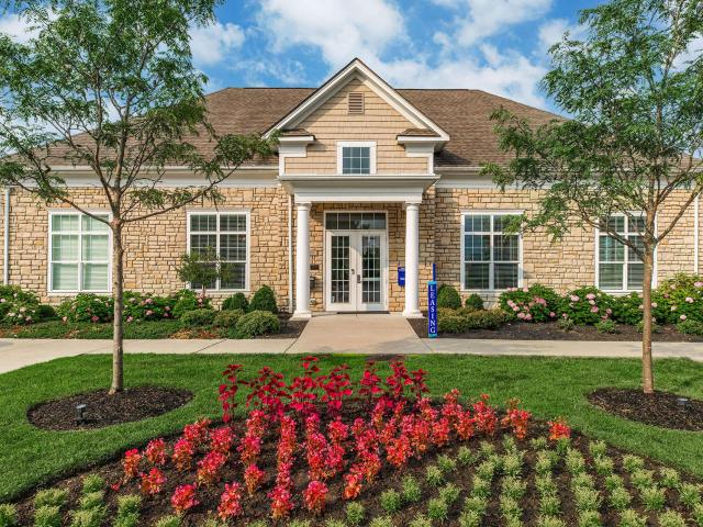3 BR, 2.5 BA Apartment 855 Clubtrail Dr Unit 5914F, Florence, KY 41042