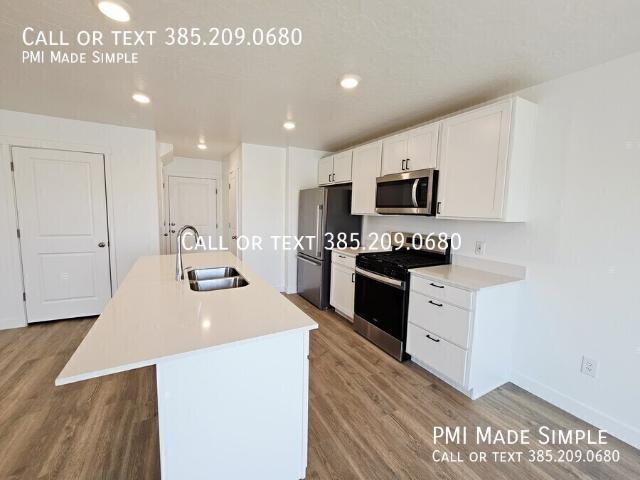 3 BR, 2.5 BA Apartment 866 E Sand Dollar Wy, Saratoga Springs, UT 84043