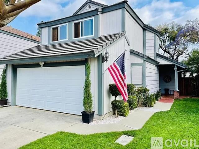 3 BR, 2.5 BA Apartment 867 El Paso Court, San Dimas, CA 91773