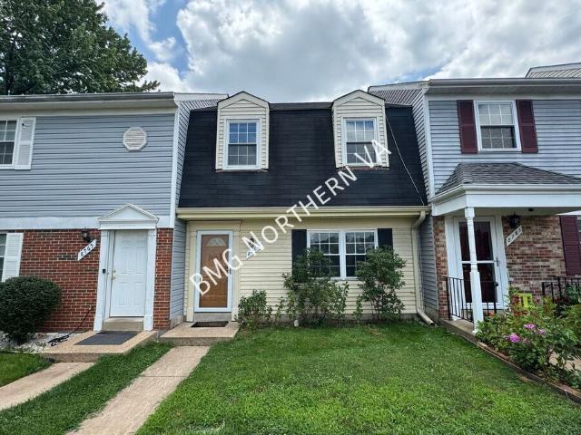 3 BR, 2.5 BA Apartment 8763 Bretton Woods Dr, Manassas, VA 20110