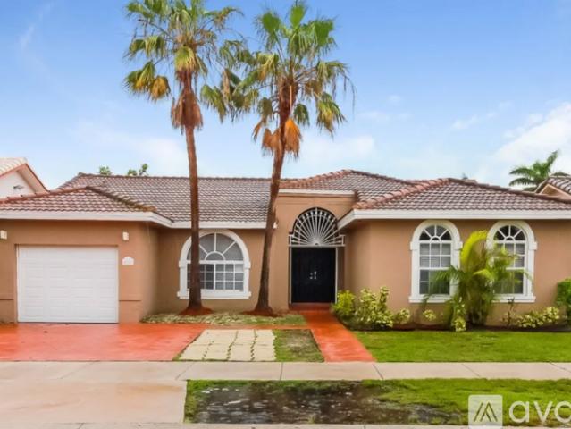 3 BR, 2.5 BA Apartment 8720 NW 142nd Ln, Miami Lakes, FL 33018
