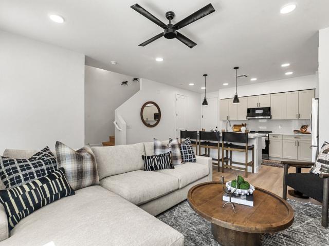 3 BR, 2.5 BA Apartment 885 North 157th Lane Unit 860, Goodyear, AZ 85338
