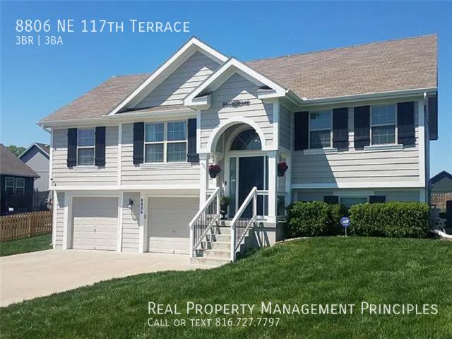 3 BR, 2.5 BA Apartment 8806 NE 117th Terrace, Kansas City, MO 64157