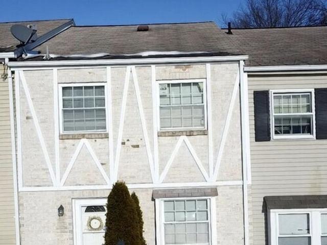 3 BR, 2.5 BA Apartment 8 Nassau Court, Unit 8 Nassau Ct, Reading, PA 19607