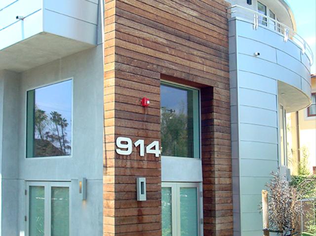 3 BR, 2.5 BA Apartment 914 5th St, Santa Monica, CA 90403