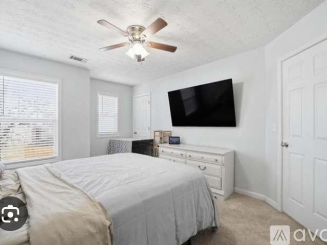 3 BR, 2.5 BA Apartment 922 Gardenia Curve, Canton, GA 30114