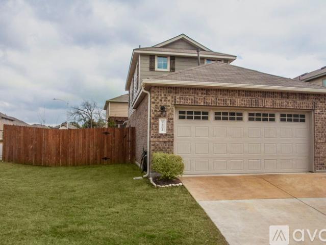 3 BR, 2.5 BA Apartment 9401 Privet Drive, Austin, TX 78748
