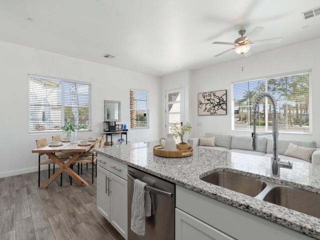 3 BR, 2.5 BA Apartment 9411 E. Cadence Parkway Unit 1009, Mesa, AZ 85212