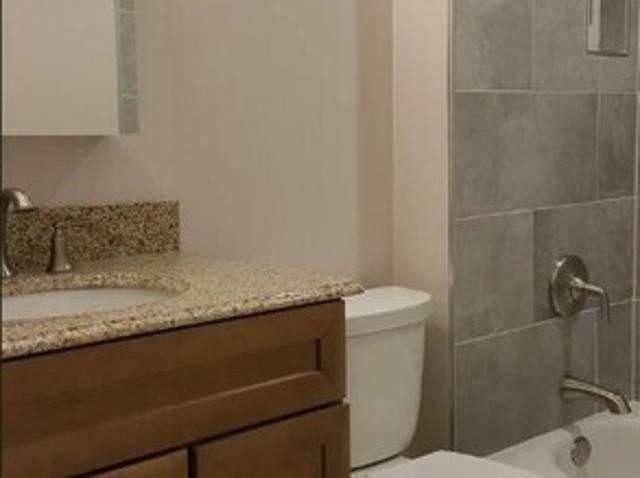 3 BR, 2.5 BA Apartment 9960 Whitewater Dr, Unit main, Burke, VA 22015