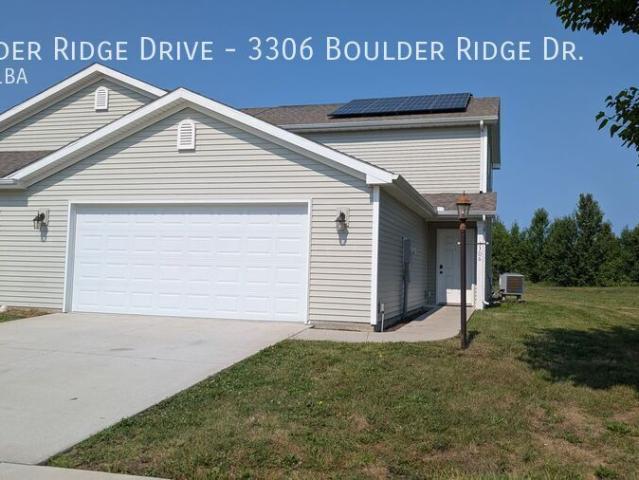 3 BR, 2.5 BA Apartment Boulder Ridge Drive, Champaign, IL 61822