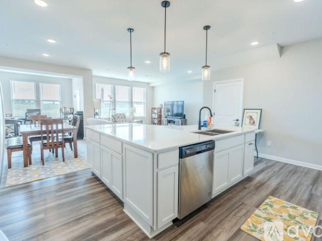 3 BR, 2.5 BA Apartment Giants Wy, Unit 17971, Lakeville, MN 55044